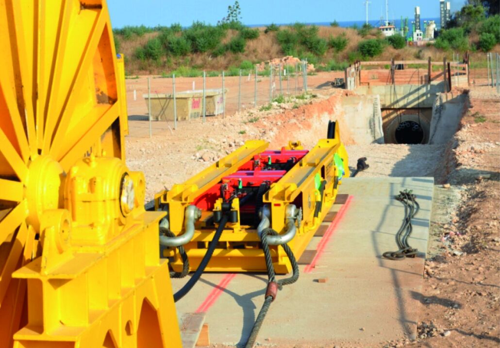 300 Ton Linear Winch Type C600 | Bezemer Group