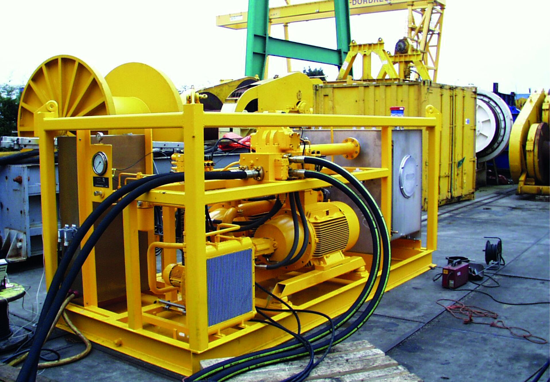400 Ton Linear Winch IPM 560 | Bezemer Group